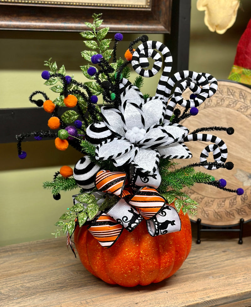 DIY Halloween Pumpkin Arrangement – Ellis Home & Garden